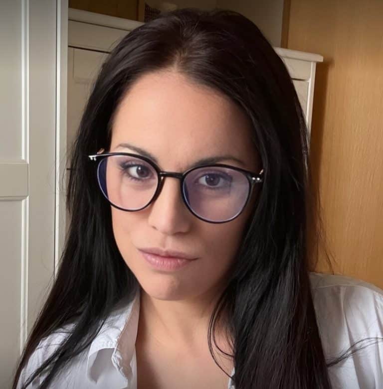 Beth Cast - La Página Azul Gratis OnlyFans 💙